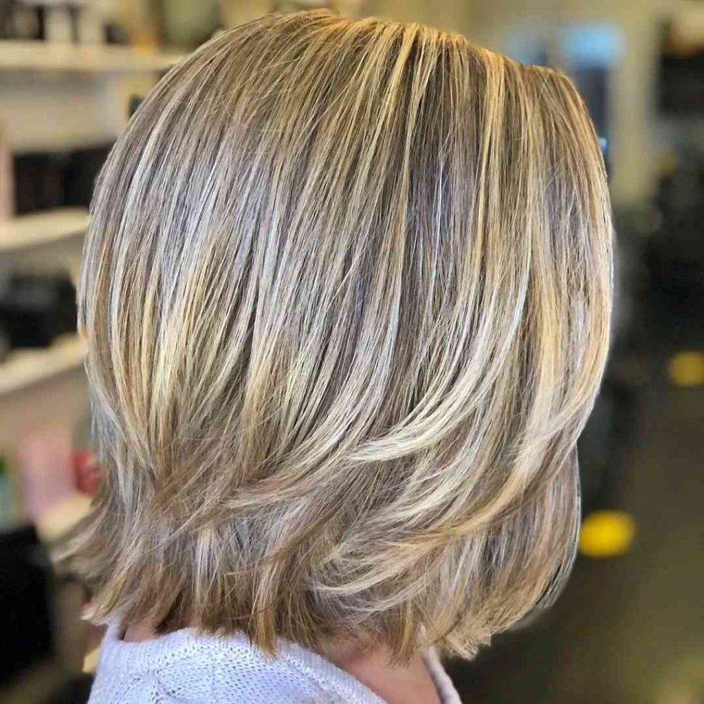 20 Prettiest Shoulder Length Haircuts With Layers