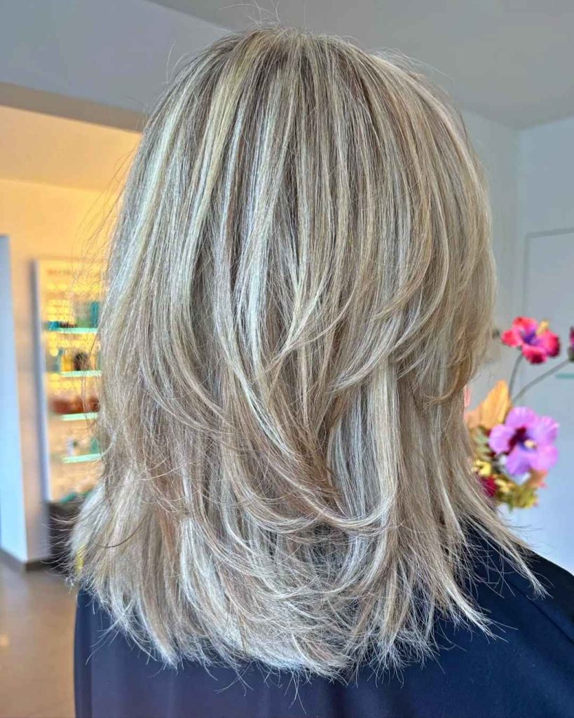 20 Prettiest Shoulder-Length Haircuts with Layers